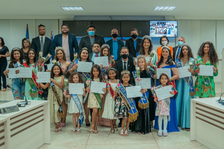 Câmara homenageia as vencedoras do Miss Linhares 2021 — Câmara ...